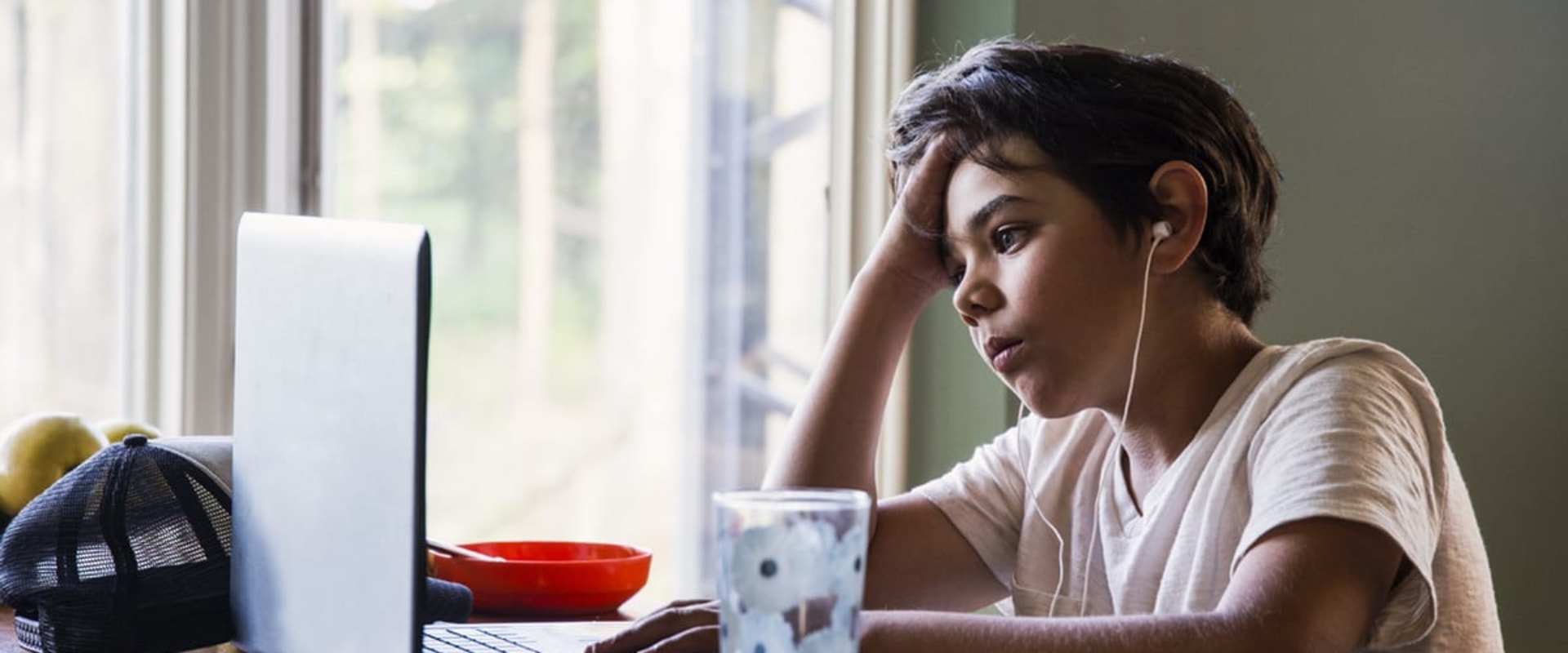 Lack of Personal Interaction: Challenges for Online Learning for Toddlers